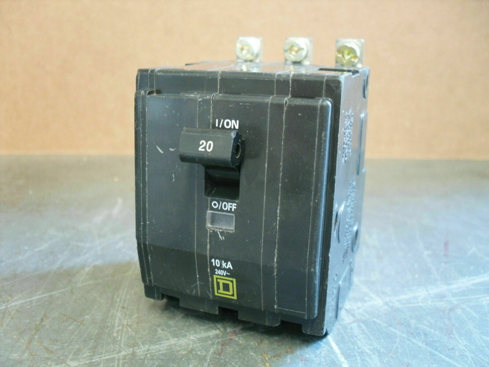 SQUARE D QOB CIRCUIT BREAKER QOB320 20AMP 240VOLT 3POLE | eBay