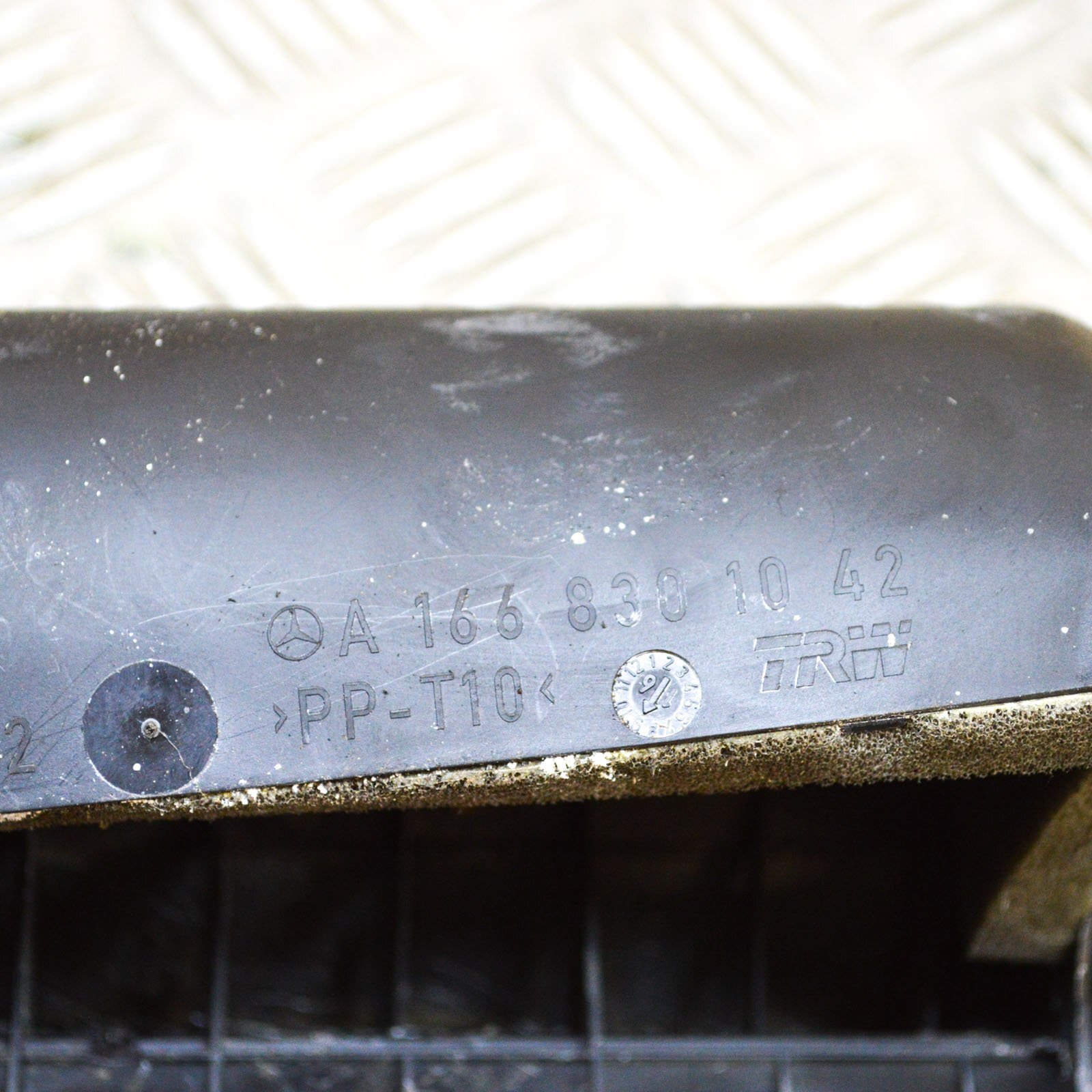 MB GLE Coupe C292 Body Ventilation Right Grill A1668301042 3.0 D 179kw ...