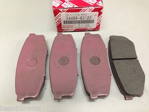2008 - 2011 LAND CRUISER REAR Brake Pads NEW genuine Toyota OEM 04466 ...