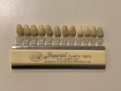 IMPERIAL PLASTIC TEETH DENTAL SHADE GUIDE LIMITED SERIES WILLIAM GOLD ...
