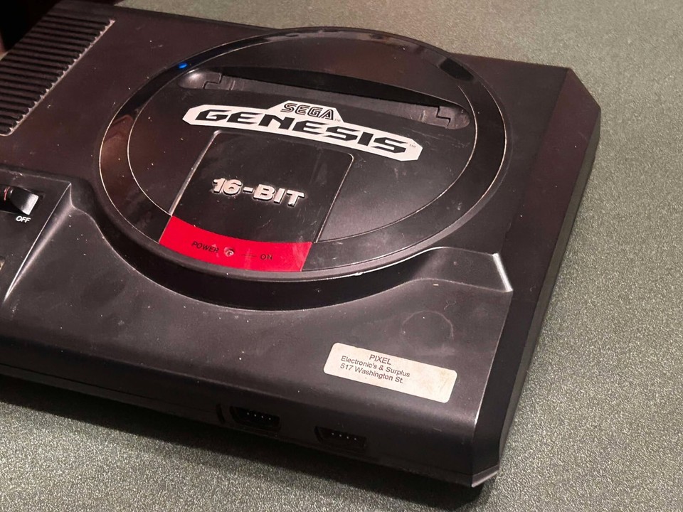 Sega Genesis Model 1 Gaming Console Bundle Lot w/ 11 Games, 2 ...