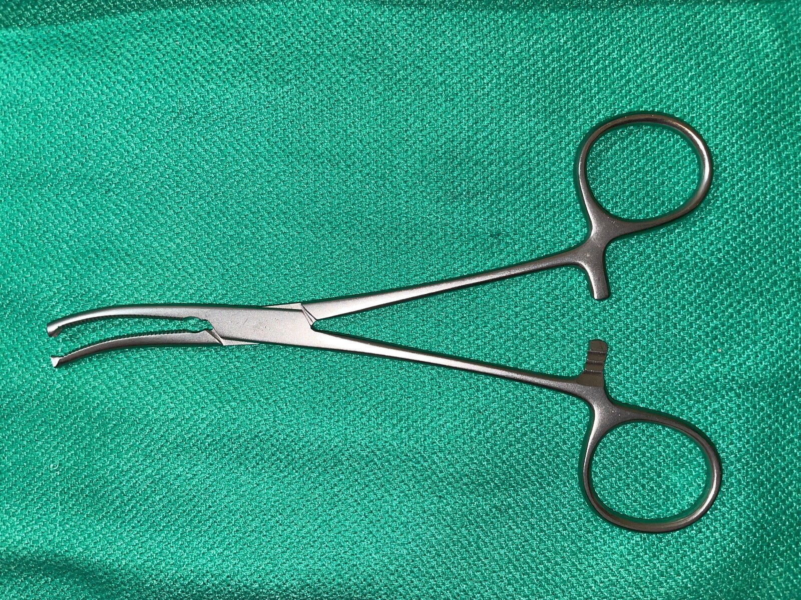 Codman 32-4161 Dandy Scalp Hemostatic Forceps with Teeth 2 X 1 | eBay