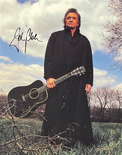 JOHNNY CASH SIGNED / AUTOGRAPH PHOTOGRAPH BECKETT AUTHENTIC! | eBay