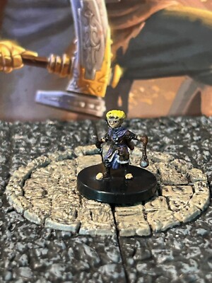 Halfling Slinger D&D Miniature Dungeons Dragons Legendary Adventures ...