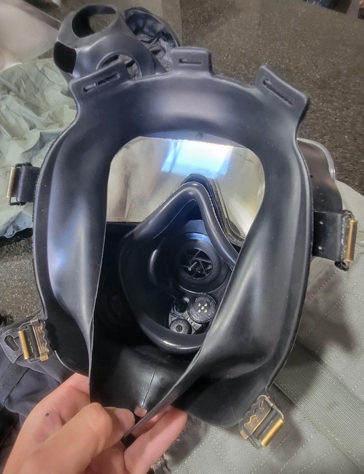 Complete Avon FM53 M53 Gas Mask Air Purifying Respirator SEAL DEVGRU ...