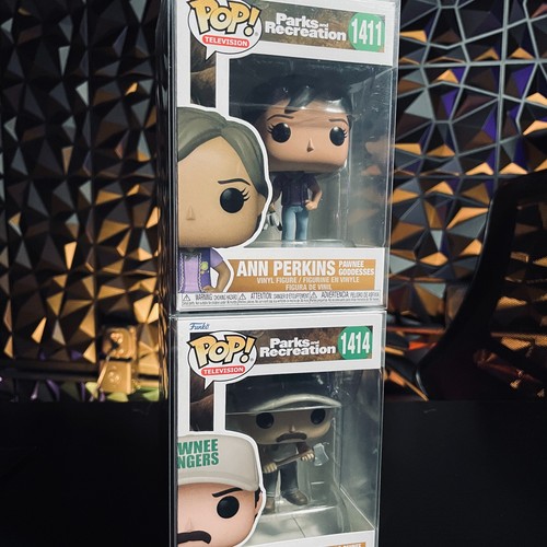 Funko Pop! Ron Swanson 1414 + Ann Perkins 1411 New In Protectors | eBay