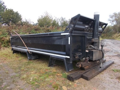 22 FOOT HGV 8 WHEEL TIPPER BODY WITH BINOTTO HYDRAULICS - REMOVED FROM ...