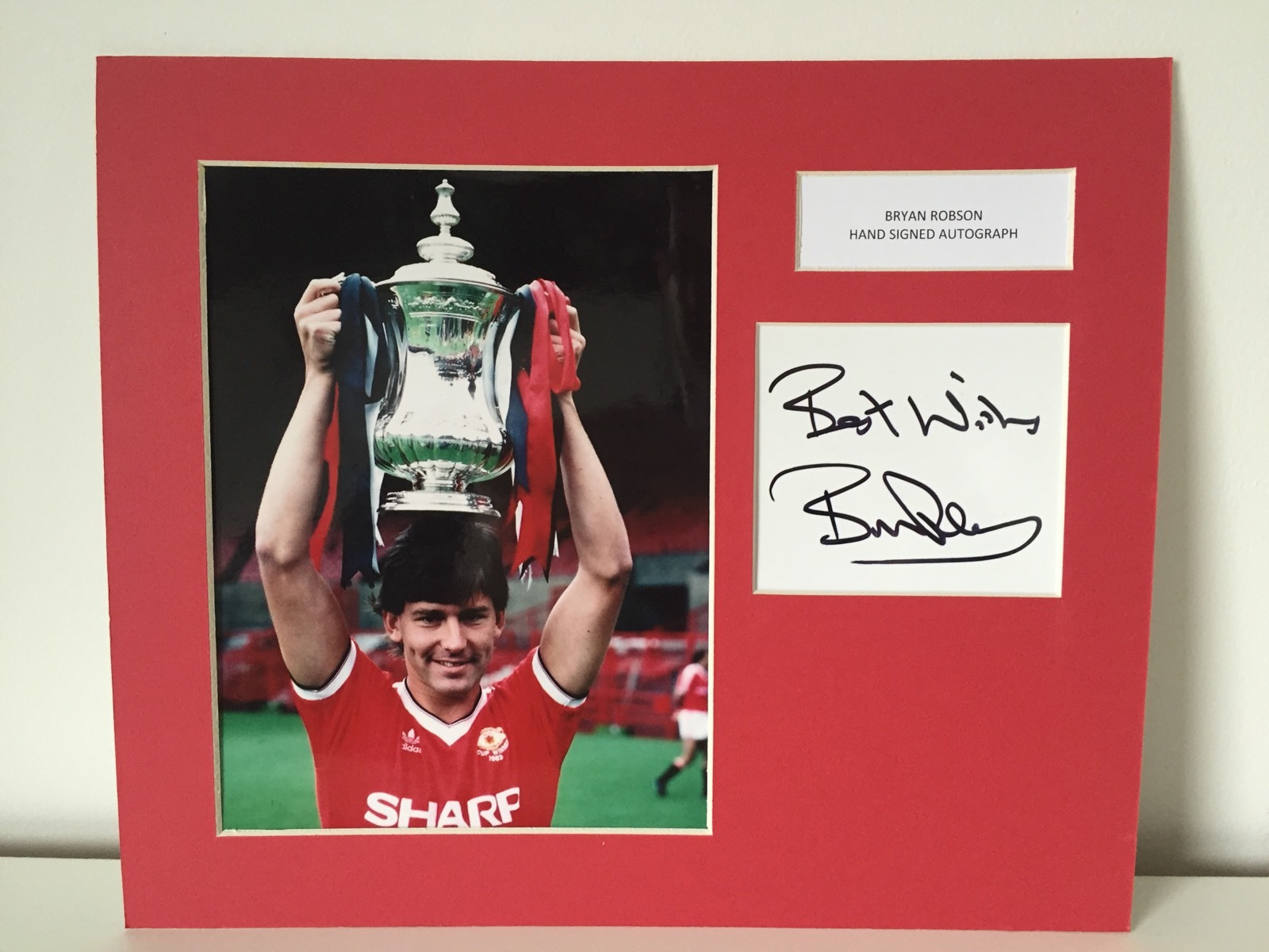 RARE Bryan Robson Manchester United Signed Photo Display + COA ...