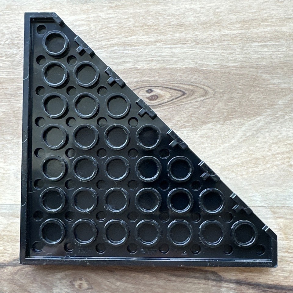 LEGO Pieces: 1 count back Wedge, Plate 8 x 8 Cut Corner (30504) | eBay
