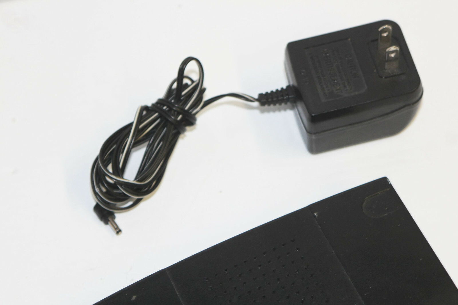 Linksys Cisco EZXS88W V.3.4 Ethernet Switch 8-Port 10/100 w/ Power ...
