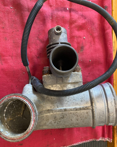 21095141 VOLVO 20940438 Air Recirculation Valve W/ Pipe Elbow | eBay