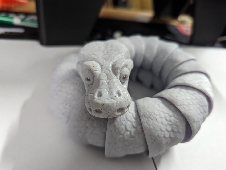 SnakeFidget Toy Slithertech Serpent: A 3D-Printed Articulating Snake ...
