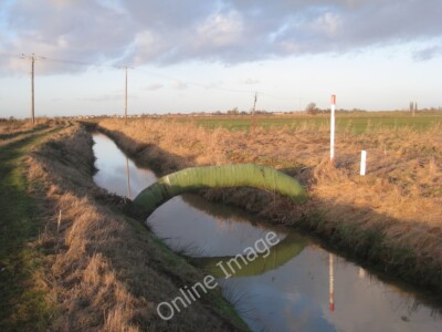 Photo 6x4 Gas pipe over Kelfield East Drain North Ewster c2011 | eBay UK
