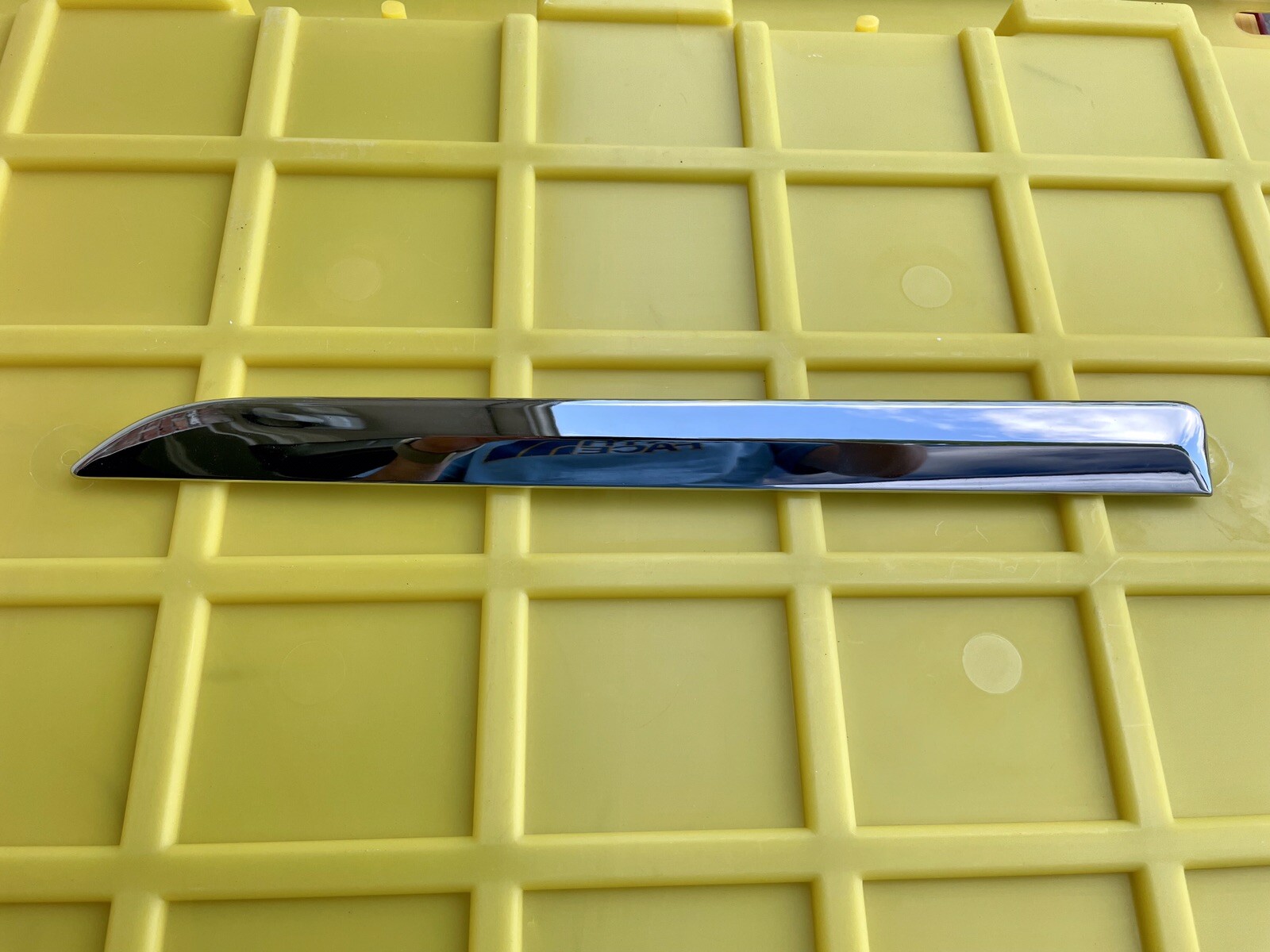 BMW 51128077095 Left Rear Molding 740i 745e 750ix M760ix New | eBay