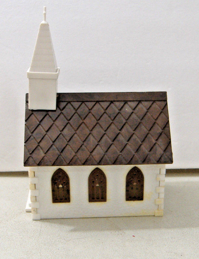 PLASTICVILLE O SCALE~ CHURCH~WHITE WITH BROWN ROOF WINDOWS & DOORS | eBay