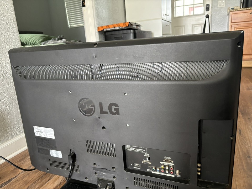 LG TV 32” 32LD450 | eBay