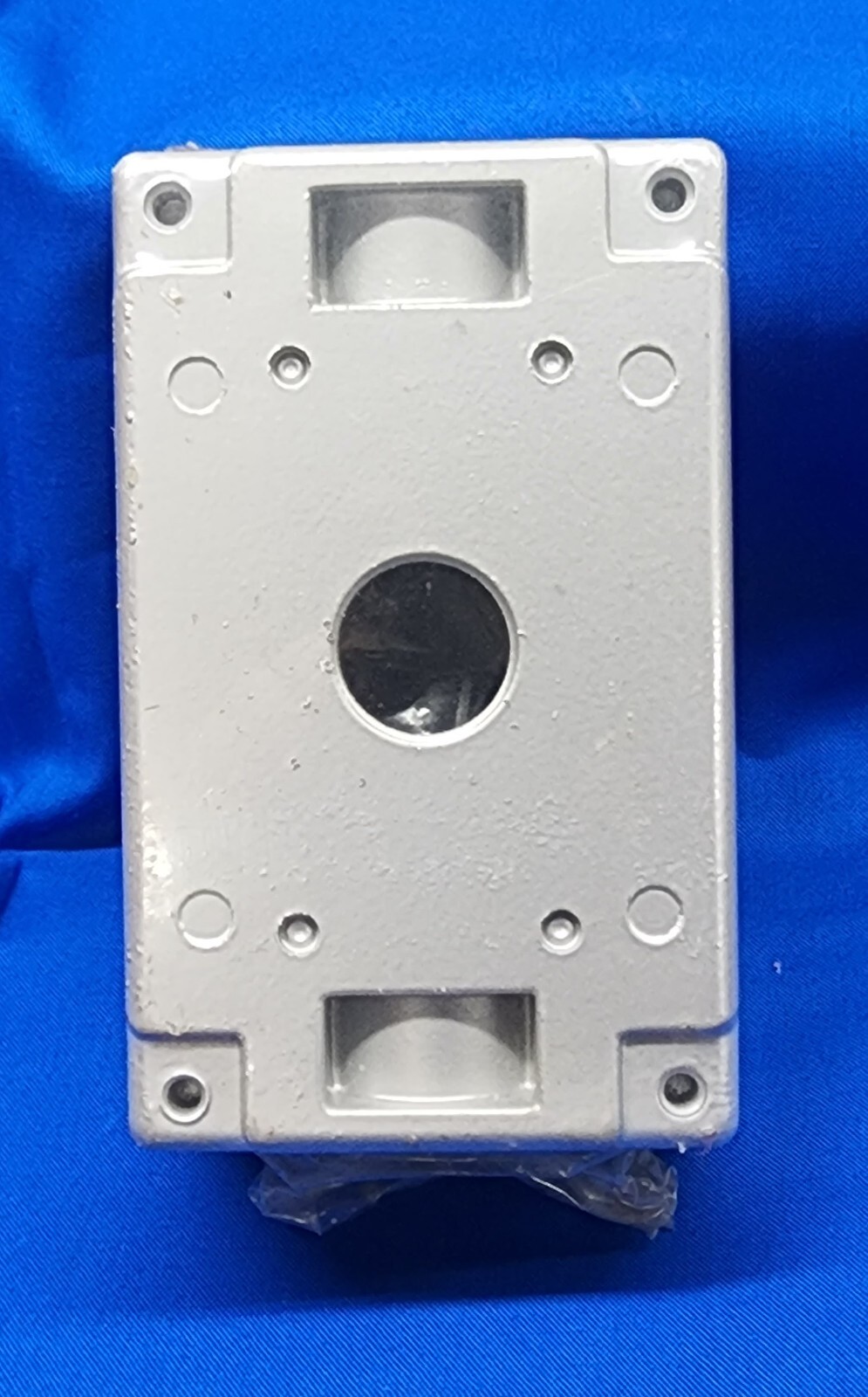 THOMAS & BETTS WR81-C DUPLEX OUTLET COVER AND T11-L SINGLE GANG ...