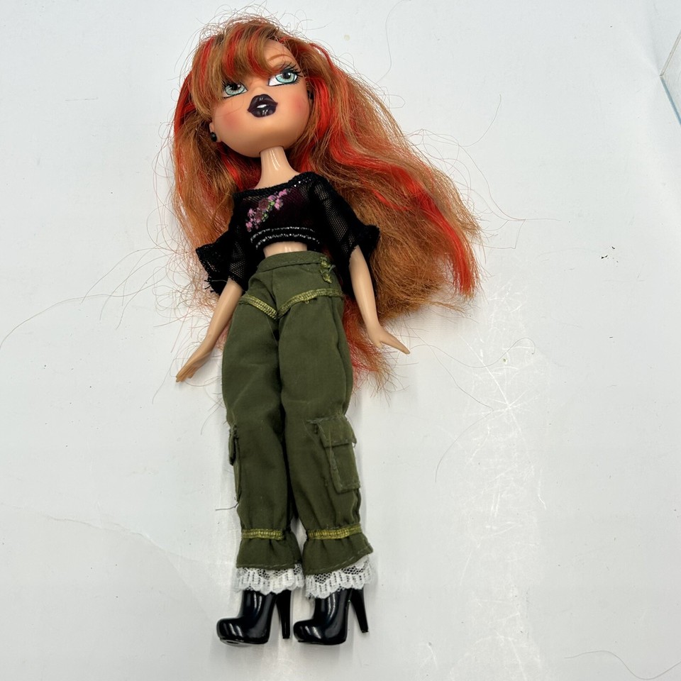 Bratz Meygan Meghan Doll Pretty N Punk Doll Goth. 2001 MGA red hair ...