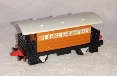 Vintage ERTL Thomas The Tank Engine & Friends "Henrietta" 1992 #25 | eBay