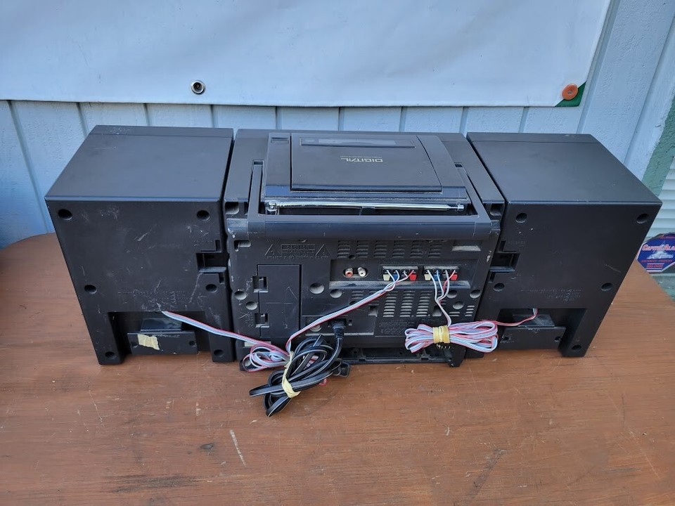 Panasonic RX-DT680 Portable Boombox Radio CD Cassette System, Plays ...