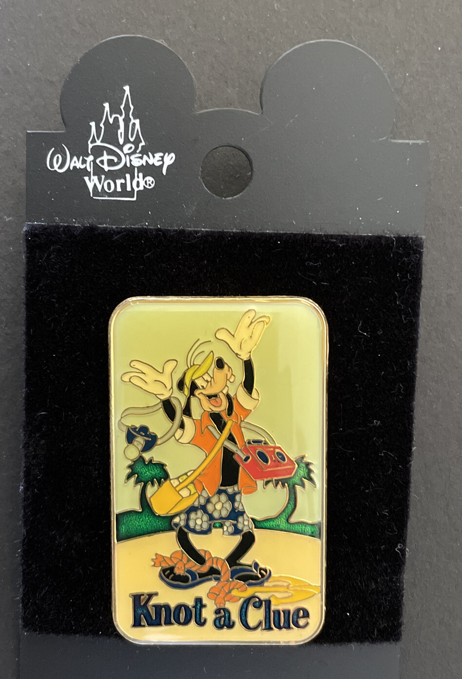 Disney Cruise Line - Goofy Knot A Clue Pin | eBay