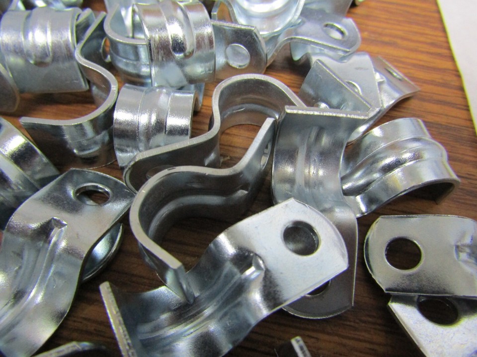 100) NEW EMERSON BX-50 NEER BX CLAMPS BX ARMORED CABLE DIAMETER .48 BOX ...