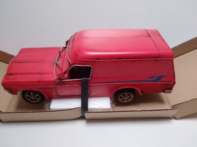 BOYLE HANDMADE TIN / METAL HZ HOLDEN RED PANEL VAN SANDMAN aprox 28 CM ...