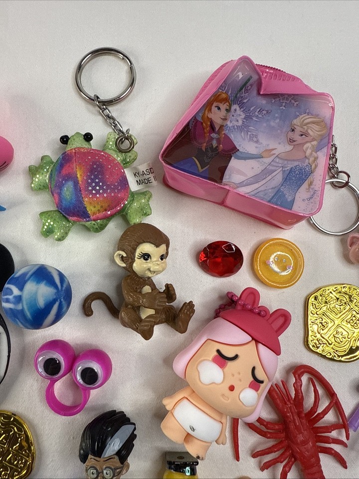 Mixed Lot Junk Drawer Assorted Smalls Toys Trinkets Tokens Gems 26 ...