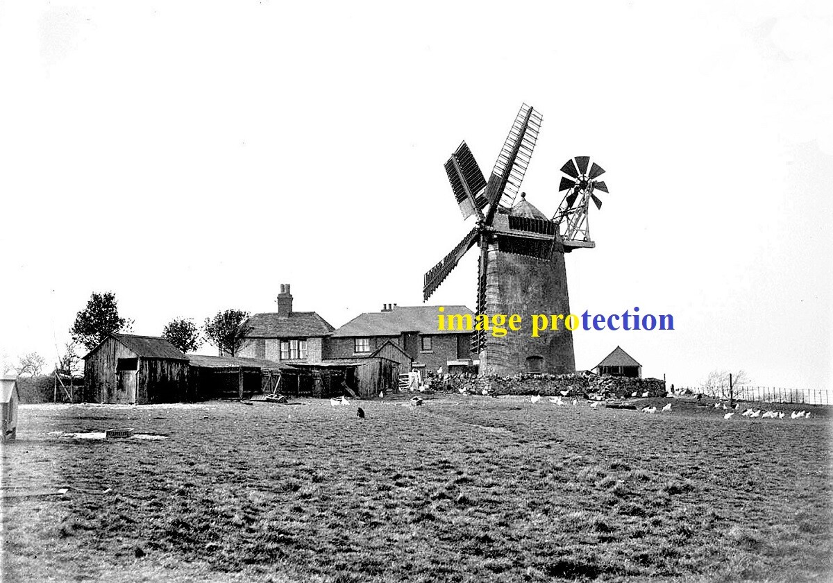 Nuneaton, Warwickshire - Tuttle Hill Windmill seen here in Sept 1932 ...