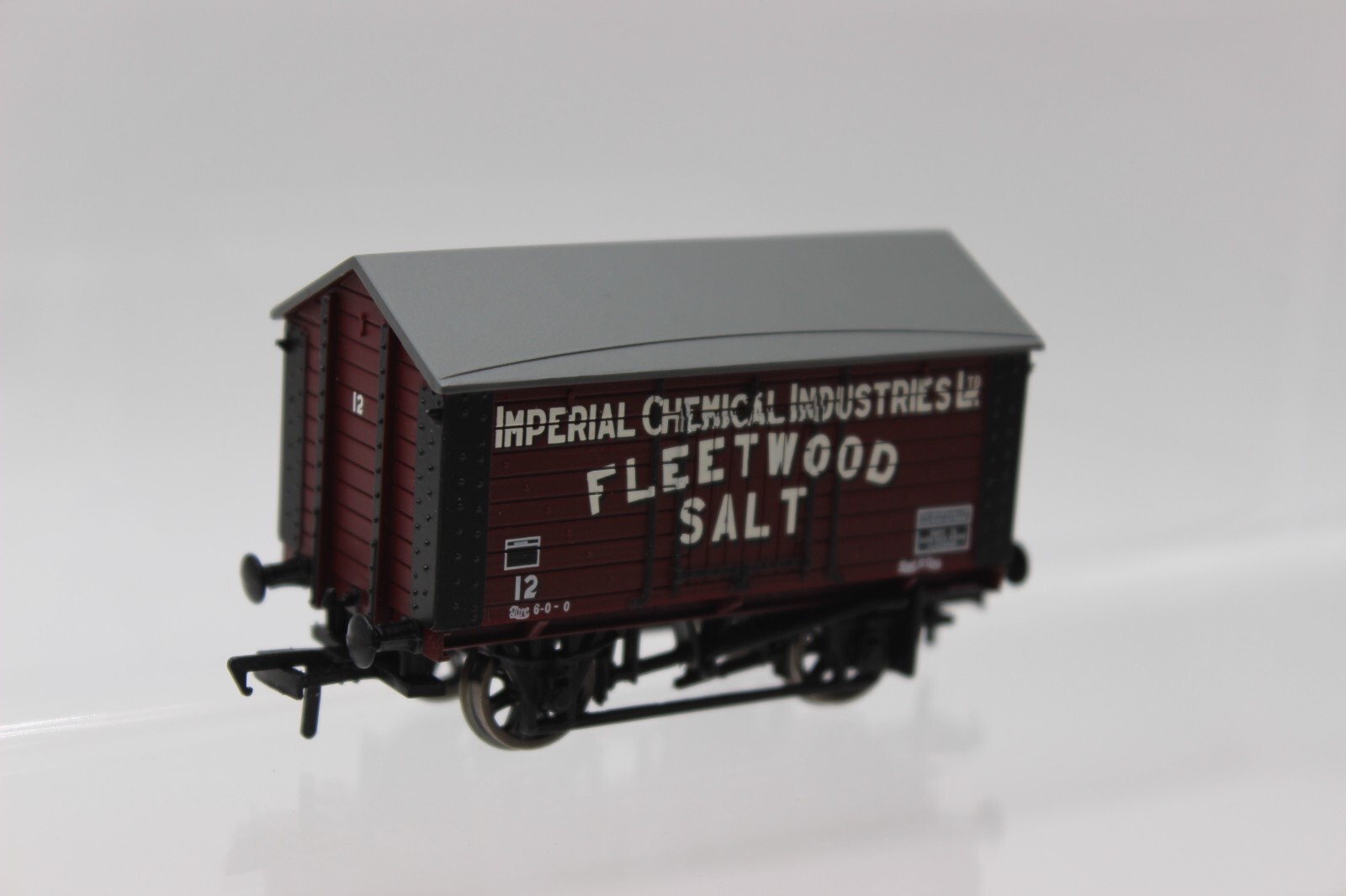Bachmann 33-179A OO Gauge 10Ton Salt Wagon ICI/Fleetwood Salt 12 | eBay UK