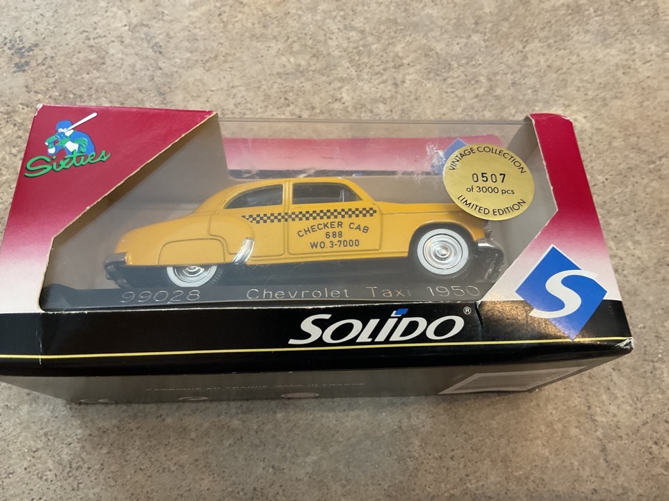 SOLIDO 1/43 Scale Checker Cab 688 Chevrolet 1950 Sedan Taxi Cab Yellow ...