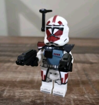 **NEW** LEGO Commander Dredd Minifigure With Custom Helmet ...