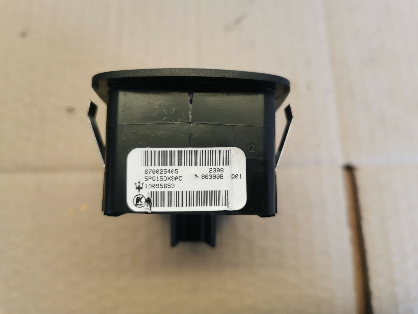 MASERATI LEVANTE 2018 WINDOW CONTROL SWITCH 670025405 | eBay