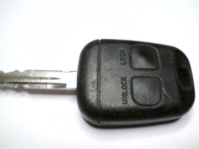 Toyota 2 Button Remote Key Fob Part Number KOSTAL Tx2T 434 | eBay