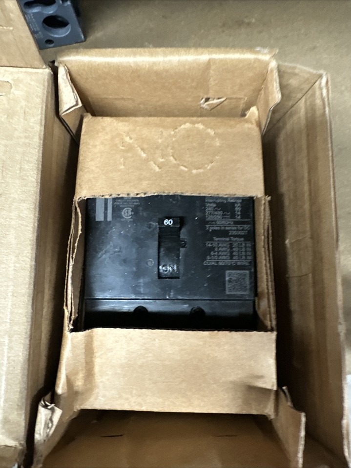GHB3060 EATON Cutler Hammer 60 amp 3 pole 480 volt bolt on Circuit ...