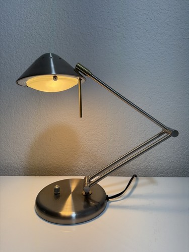 Vintage TENSOR UFO Space Age Saucer Metal Table Desk Lamp Light LT627 ...