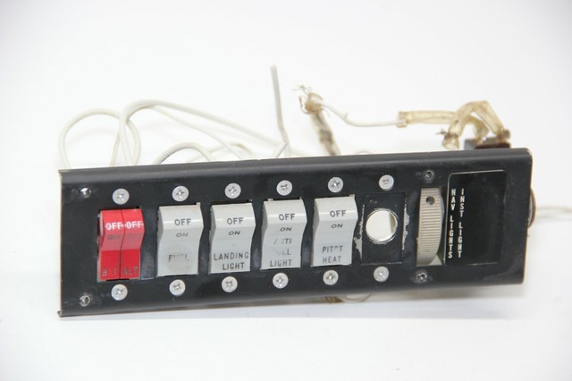 Piper PA-28 140 Switch Panel with Dimmer Assembly. | eBay