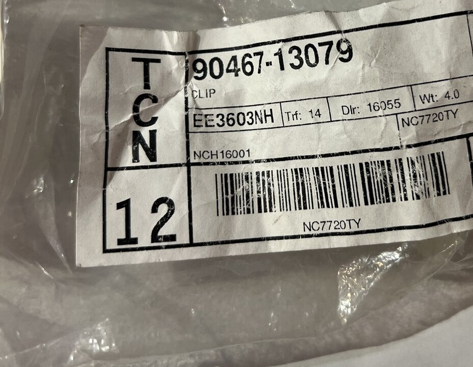 GENUINE OEM TOYOTA CLIP 90467-13079 | eBay