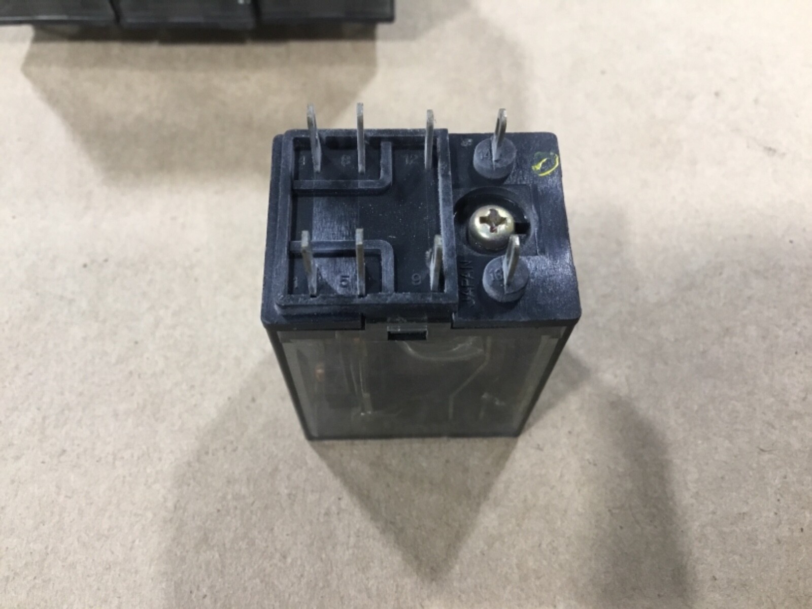 Lot Of 4 Fuji Electric HH52P Relays Relay 24V DC HH52P-FL #2005J5 | eBay