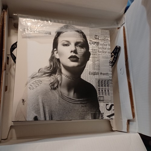 Taylor Swift Reputation Stadium Concert Tour COMPLETE VIP Promo Box New ...