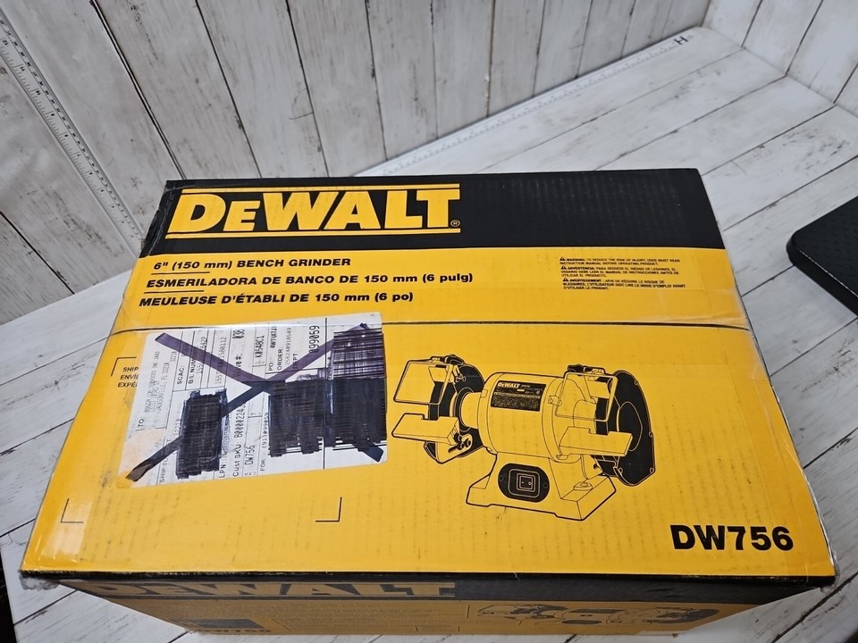 DeWalt DW756 6" (150mm) Powerful 5/8HP 3450 RPM Heavy-Duty Corded Bench ...