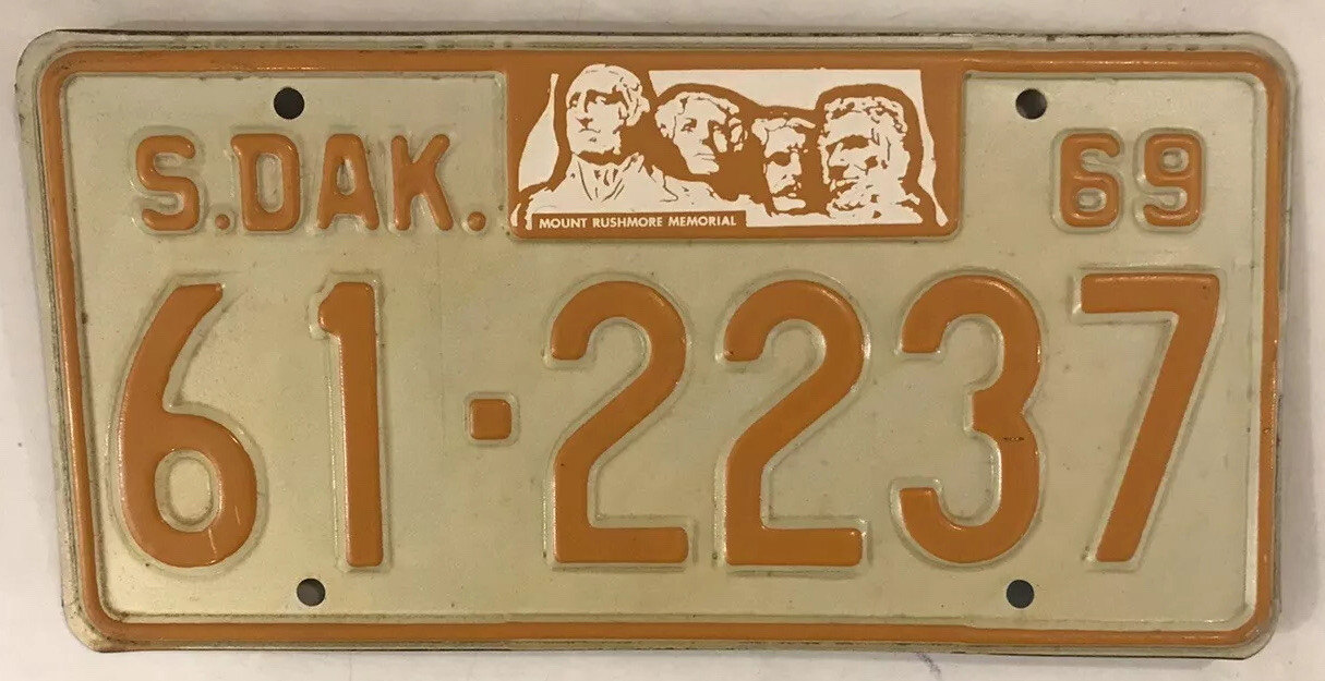 1969 SOUTH DAKOTA MOUNT RUSHMORE license plate TURNER County 61 ...