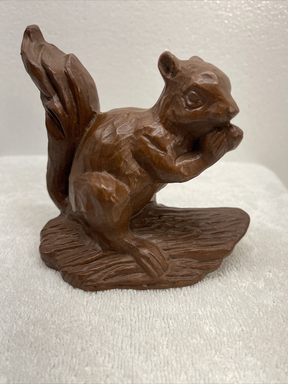 red mill mfg handcrafted crushed pecan shell squirrel figurine | eBay