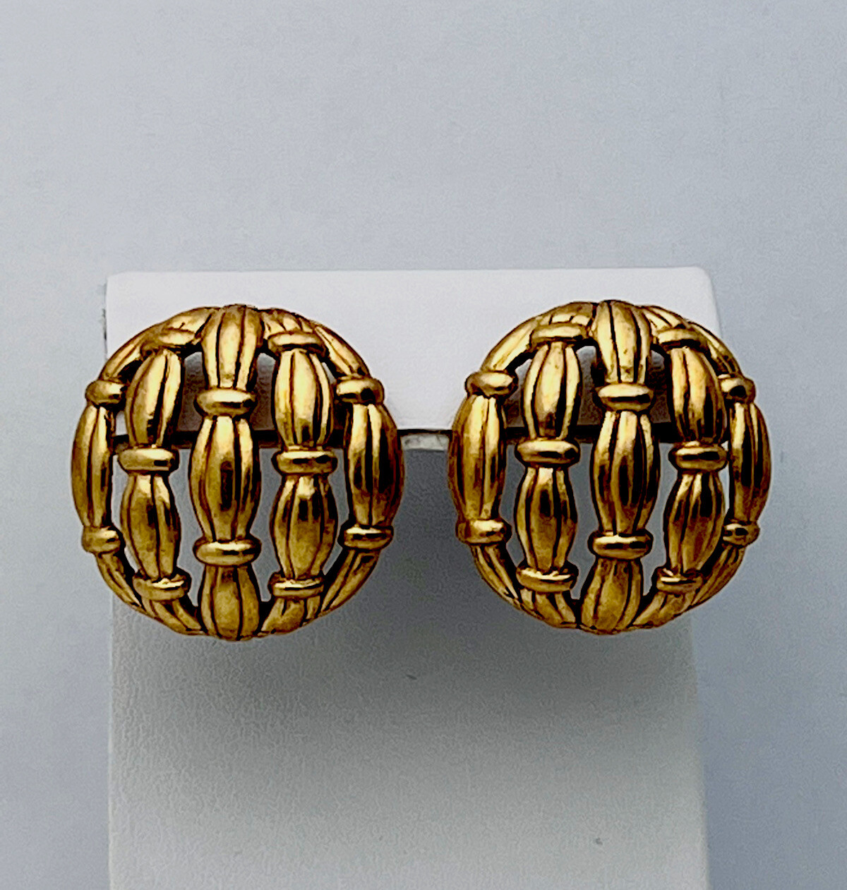 Vintage 1980-90s Brass Finish Cutout Shield Pierced E… - Gem