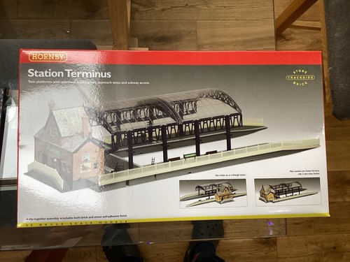 Hornby R8009 00 Gauge Station Terminus Model Kit | eBay UK