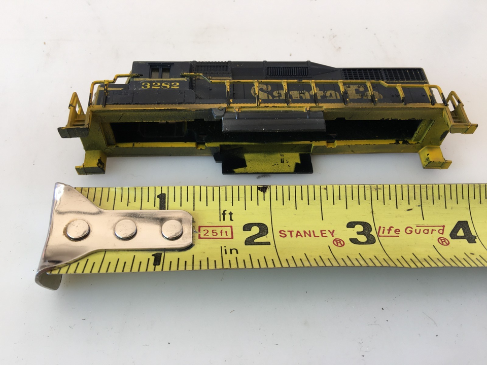 Santa Fe Diesel Locomotive Shell 3282 See Notes N Scale Trains | eBay
