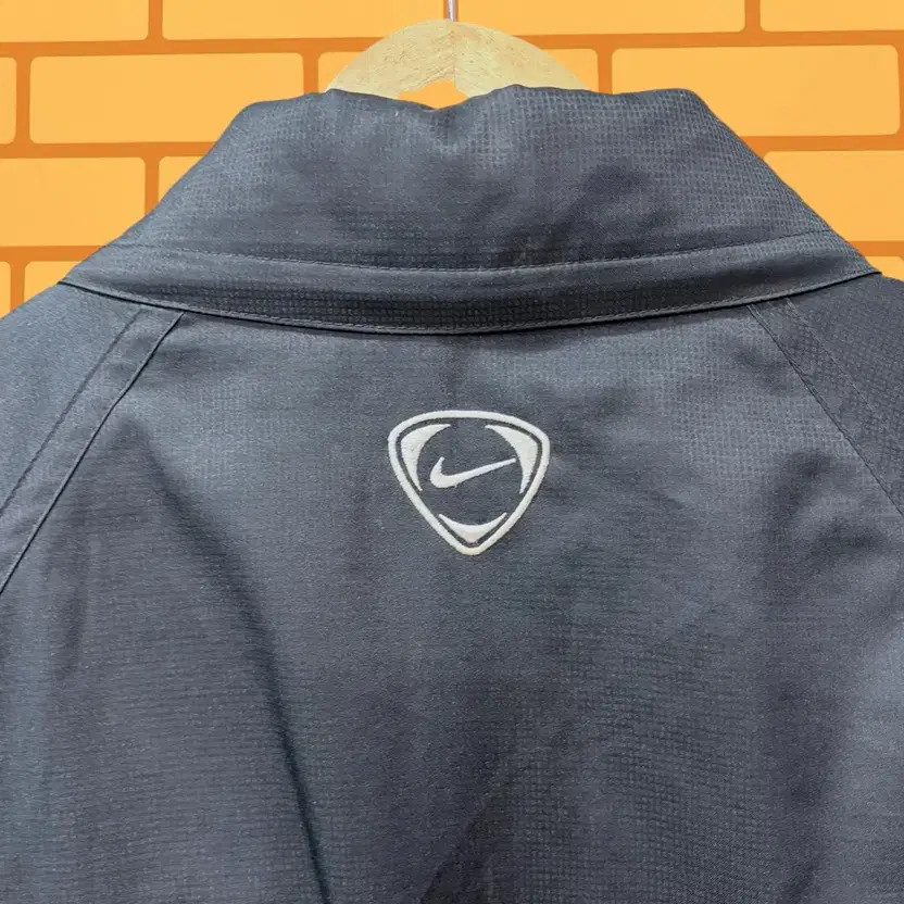 Vintage Juventus Old Logo Nike Jumper (L) Men's Outerwear | eBay