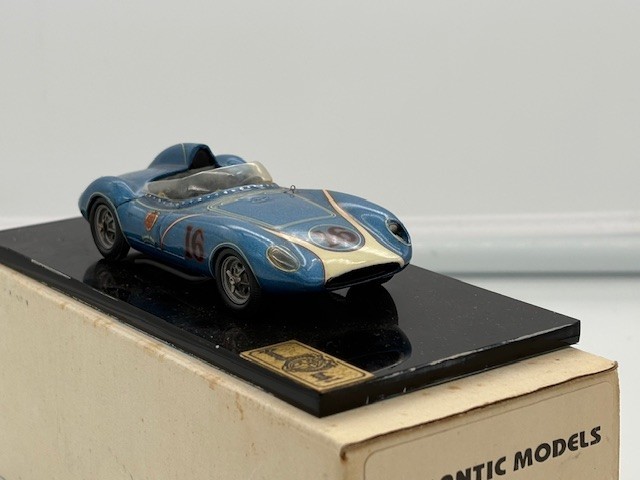 Midlantic Models built - 1/43 1958 Scarab MkI #16 Lance Reventlow FIA ...