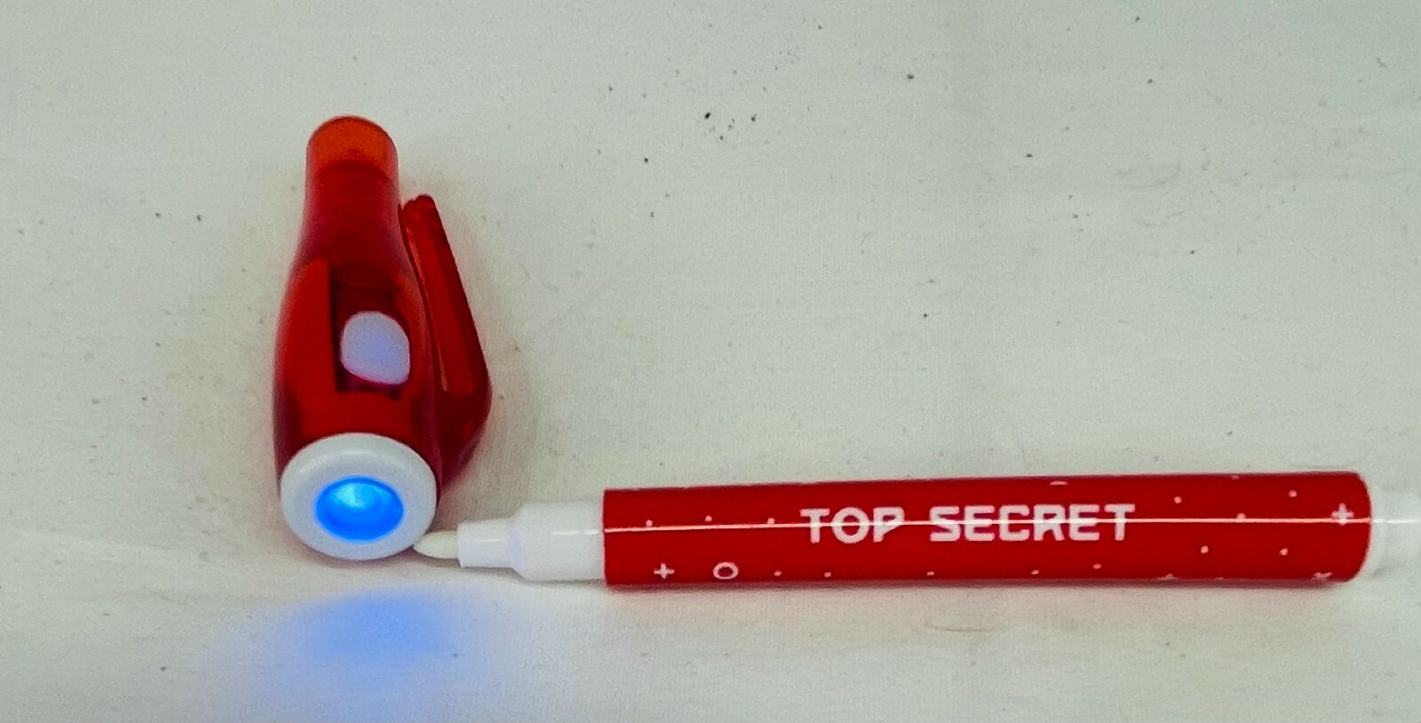 Invisible Ink Pen with UV Flashlight LED Black Light Reactive Secret ...