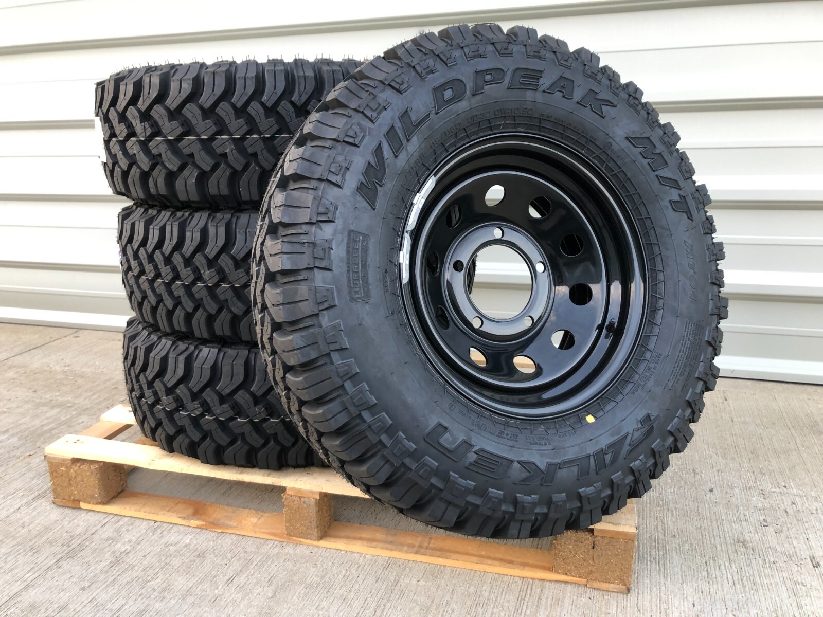 265/75r16 Falken Wildpeak M/T Tyres + Black Modular Rims to fit LR ...